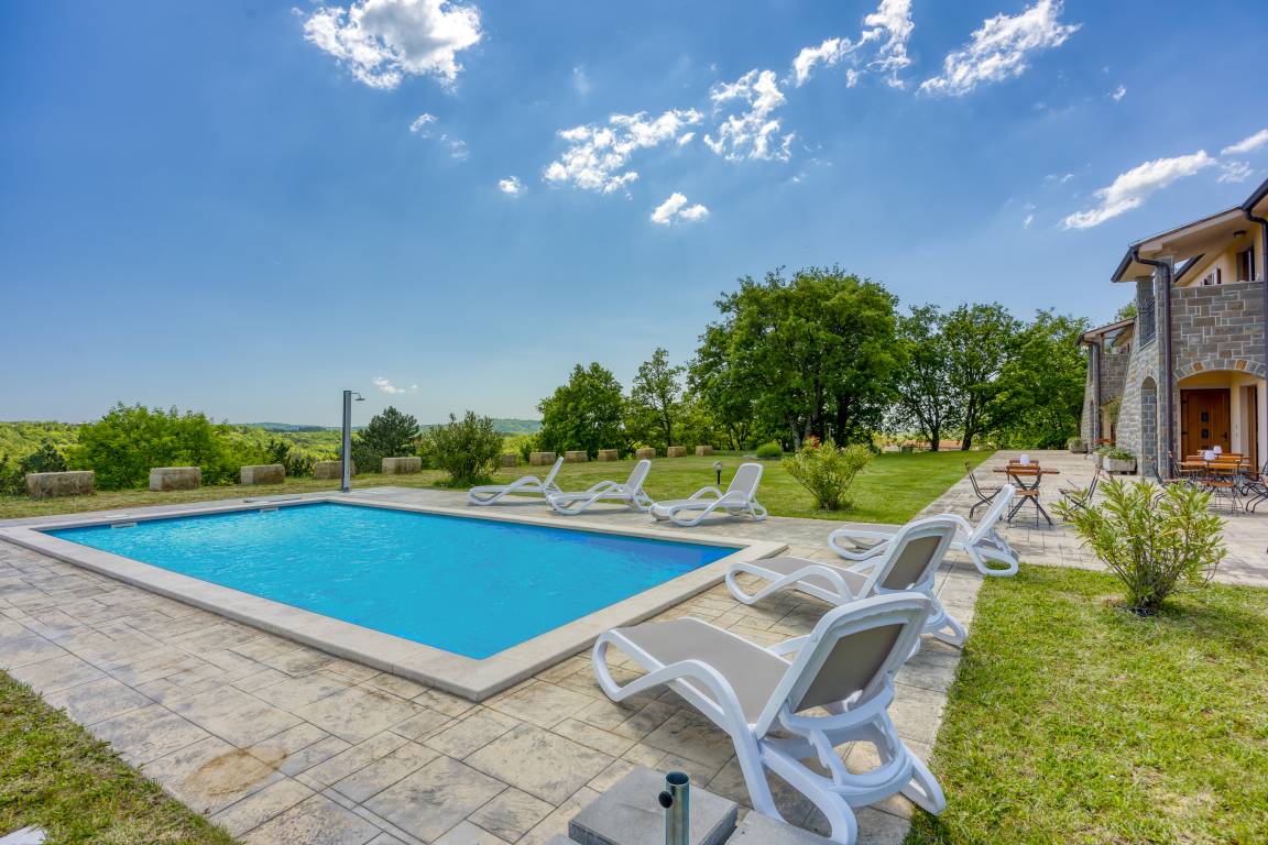 80 M² Apartment ∙ 2 Bedrooms ∙ 6 Guests - Dekani