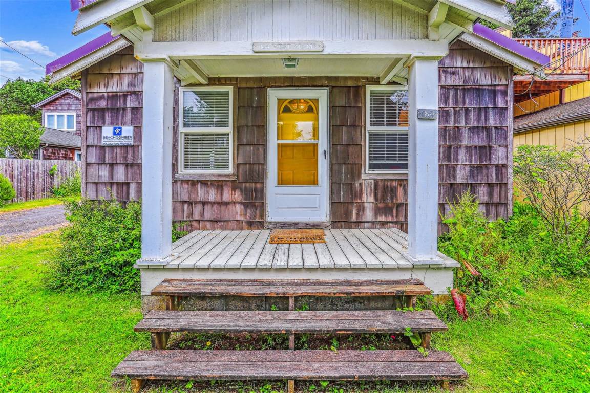 Cabin ∙ 2 Bedrooms ∙ 5 Guests - Cannon Beach, OR