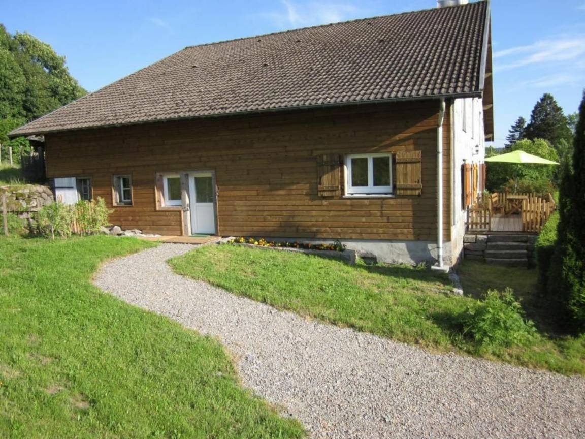 80 M² Cottage ∙ 2 Bedrooms ∙ 5 Guests - Alps