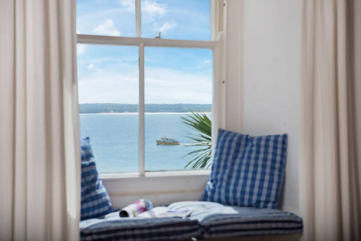 Cottage ∙ 2 Bedrooms ∙ 4 Guests - St Ives