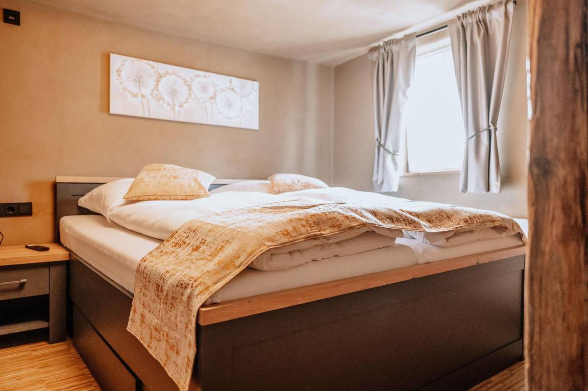71 M² Ferienwohnung ∙ 1 Schlafzimmer ∙ 4 Gäste - Erbach
