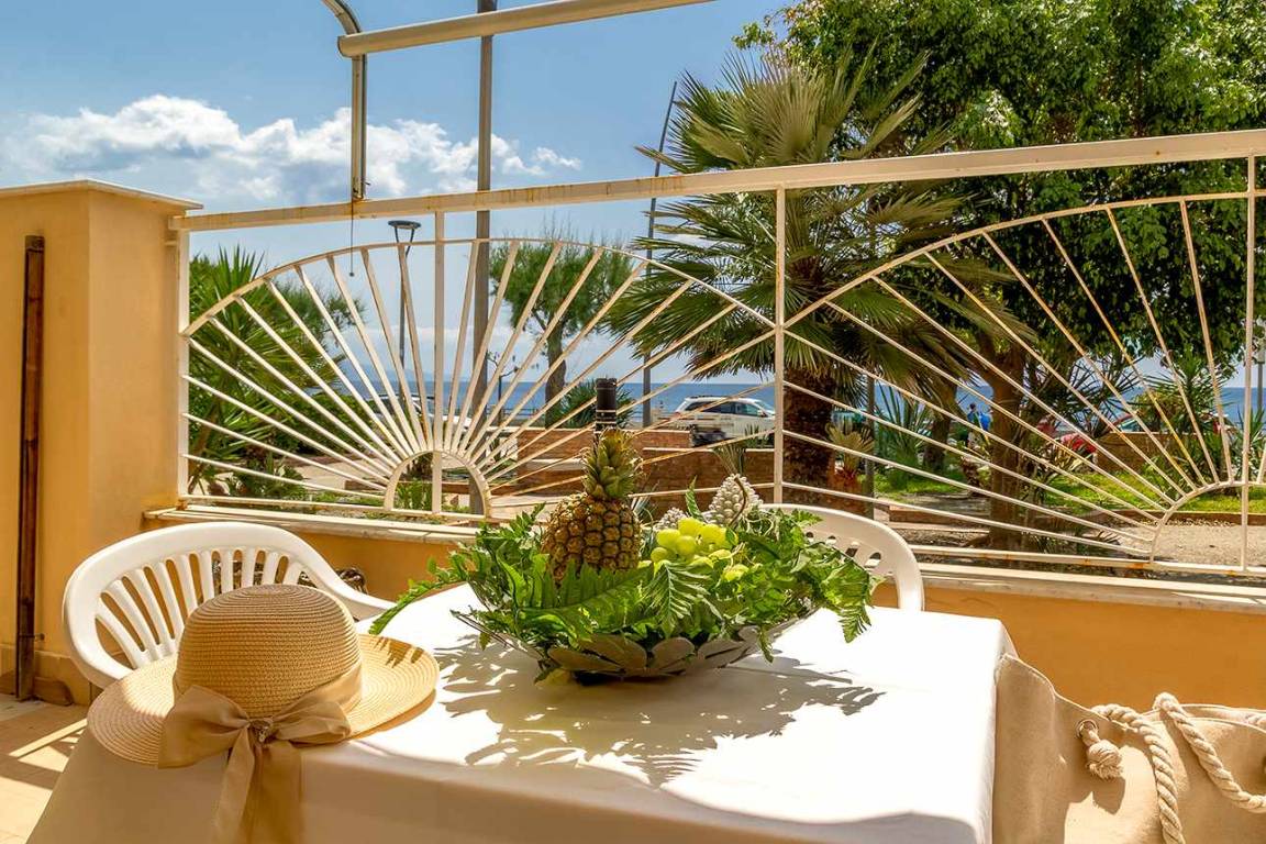 60 M² Appartamento ∙ 2 Camere Da Letto ∙ 4 Ospiti - Nizza di Sicilia