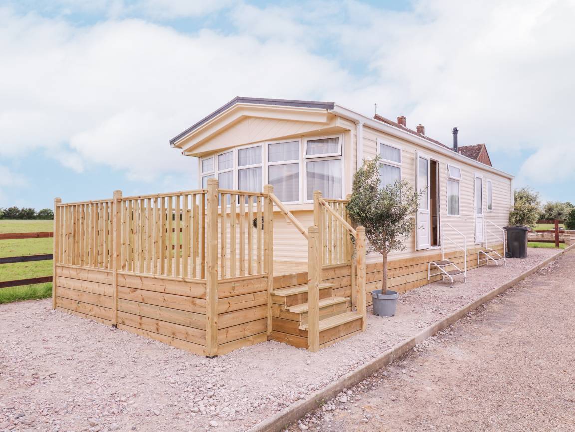 Cottage ∙ 2 Bedrooms ∙ 4 Guests - Essex