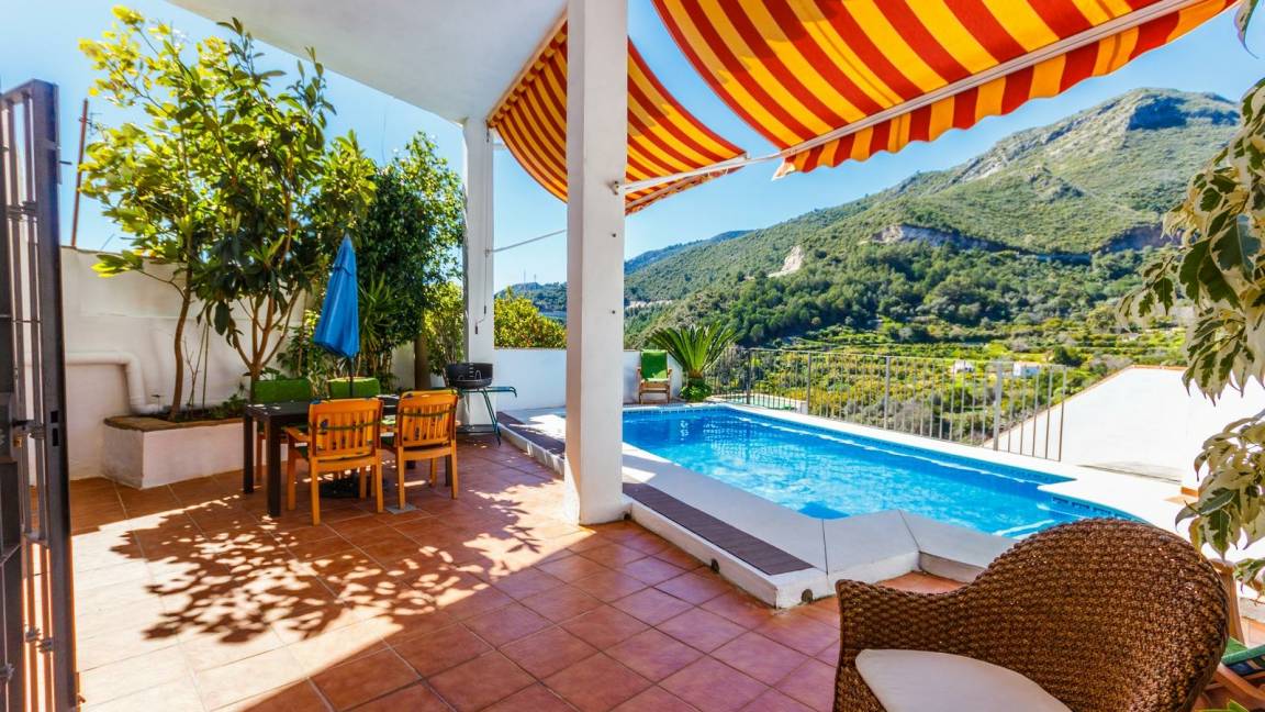 130 M² House ∙ 2 Bedrooms ∙ 5 Guests - Monda