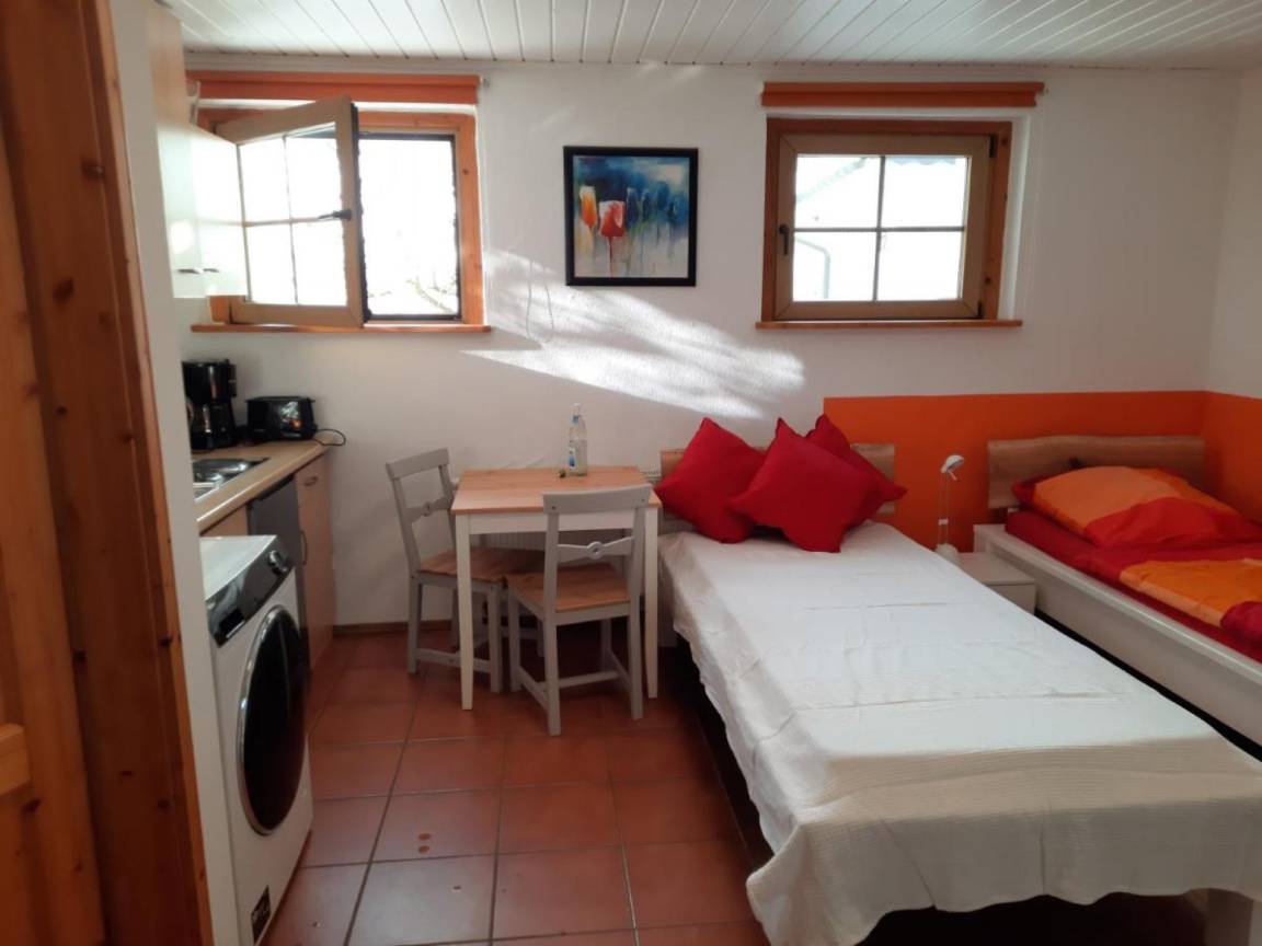 25 M² Ferienwohnung ∙ 1 Schlafzimmer ∙ 2 Gäste - Meinerzhagen