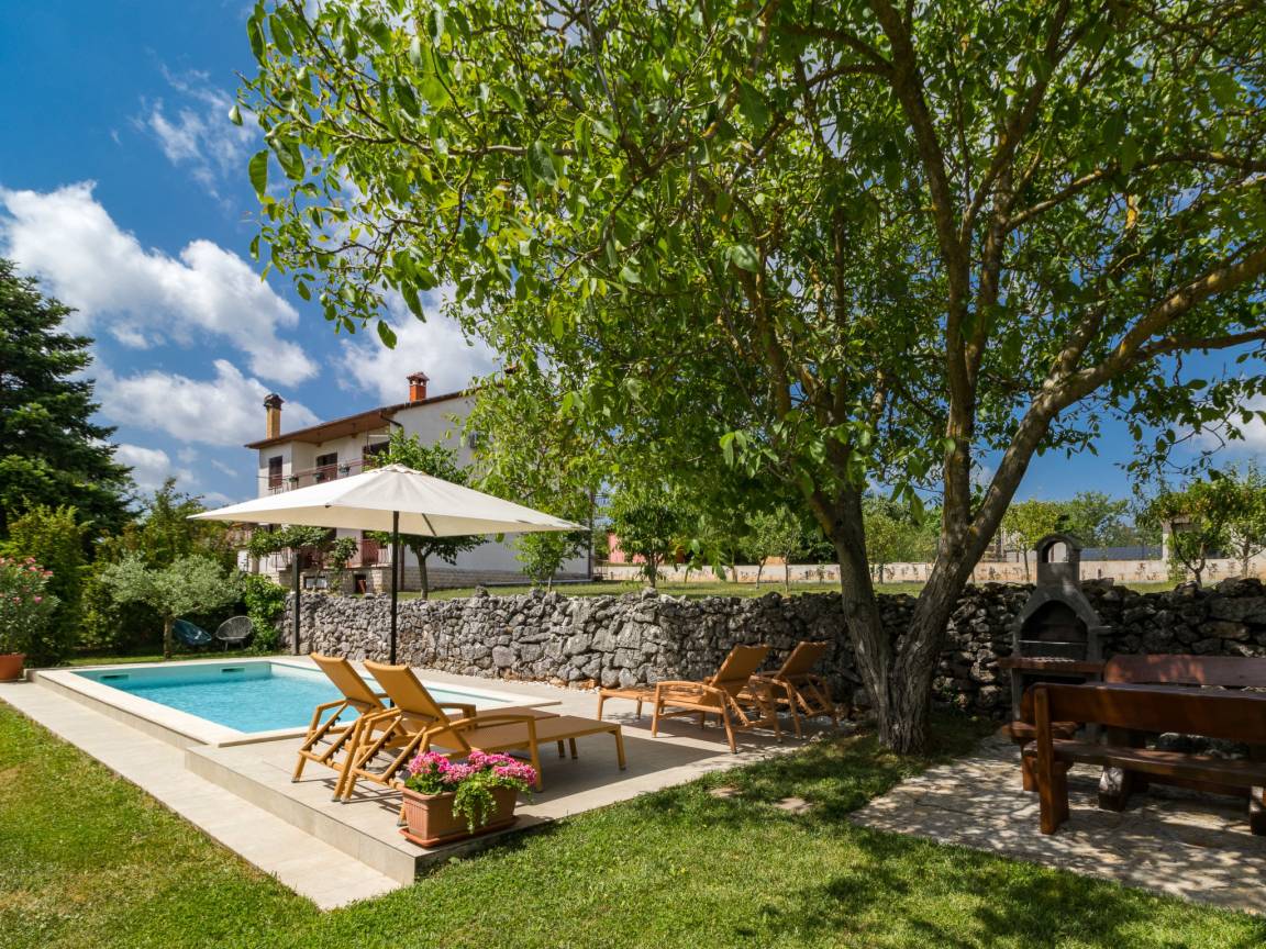 50 M² House ∙ 2 Bedrooms ∙ 4 Guests - Pazin
