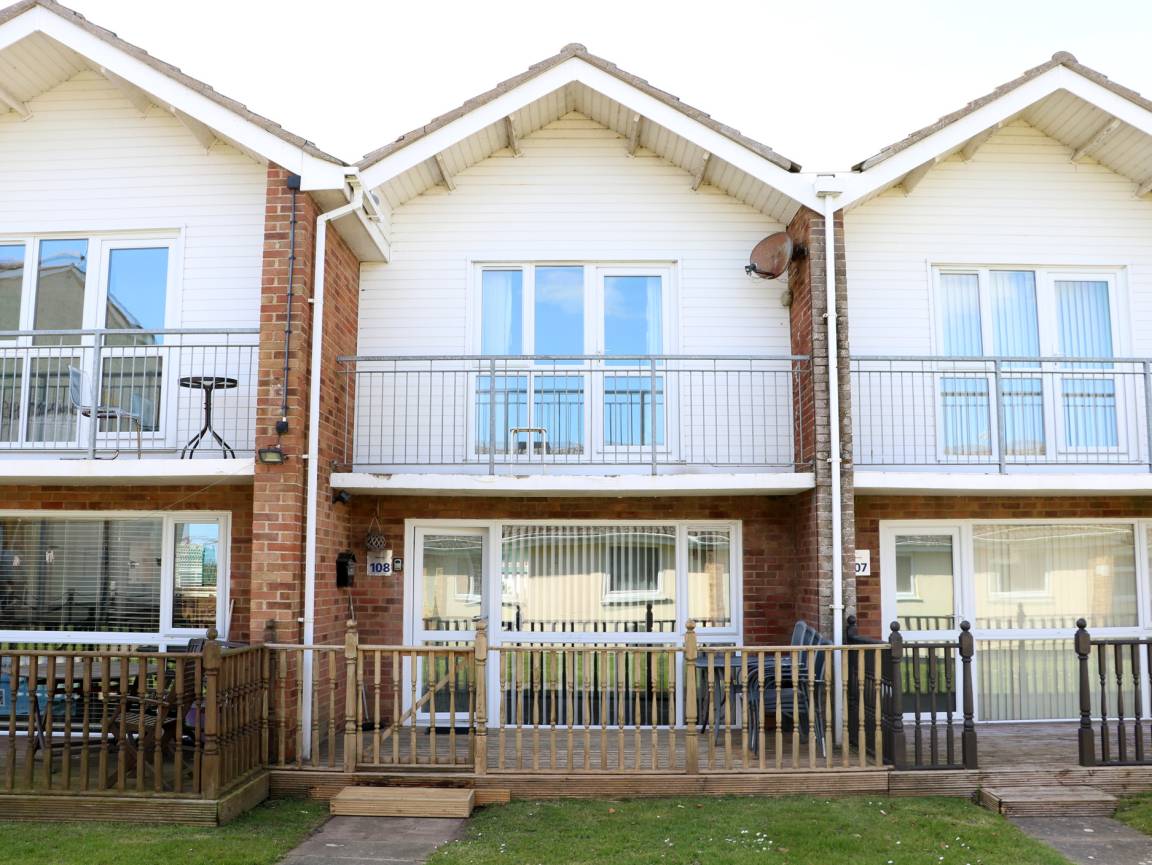 Cottage ∙ 3 Bedrooms ∙ 5 Guests - Lowestoft