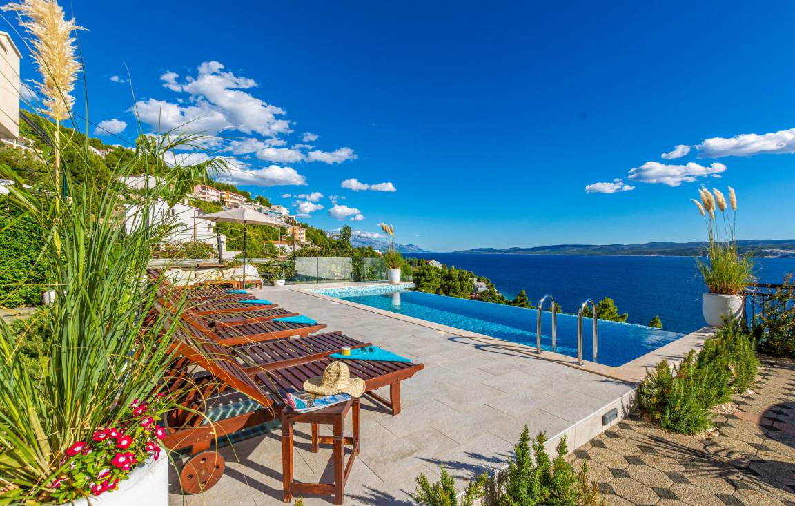 60 M² Apartment ∙ 2 Bedrooms ∙ 4 Guests - Omiš