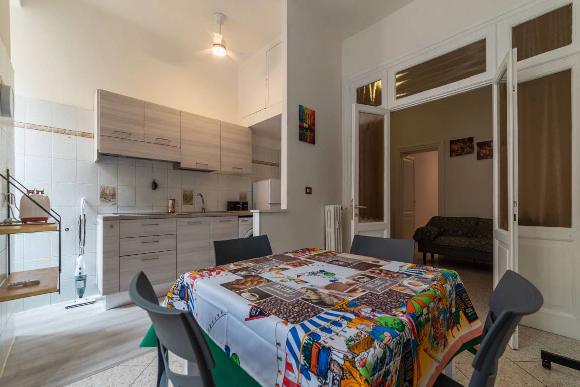 80 M² Apartamento ∙ 2 Habitaciones ∙ 4 Huéspedes - Roma