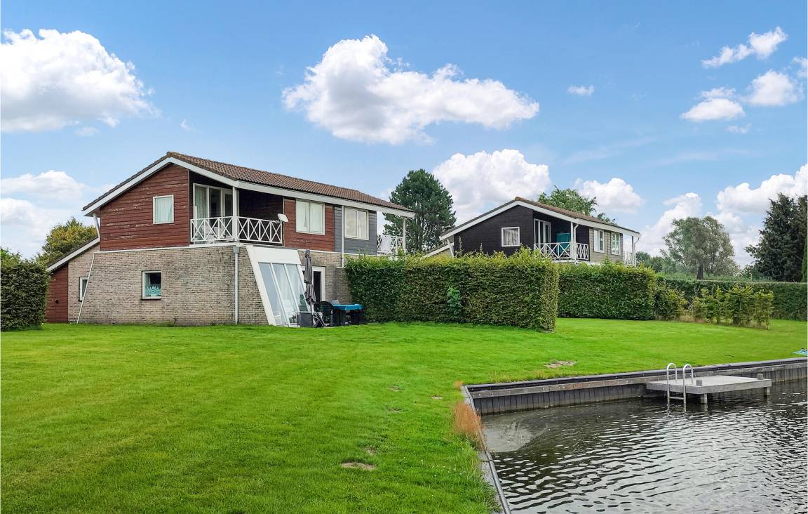 90 M² Huis ∙ 3 Slaapkamers ∙ 6 Gasten - Stadskanaal