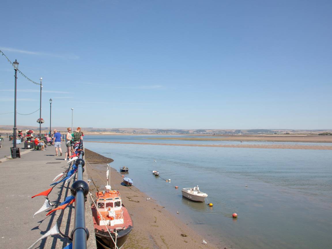 Cottage ∙ 2 Bedrooms ∙ 4 Guests - Barnstaple
