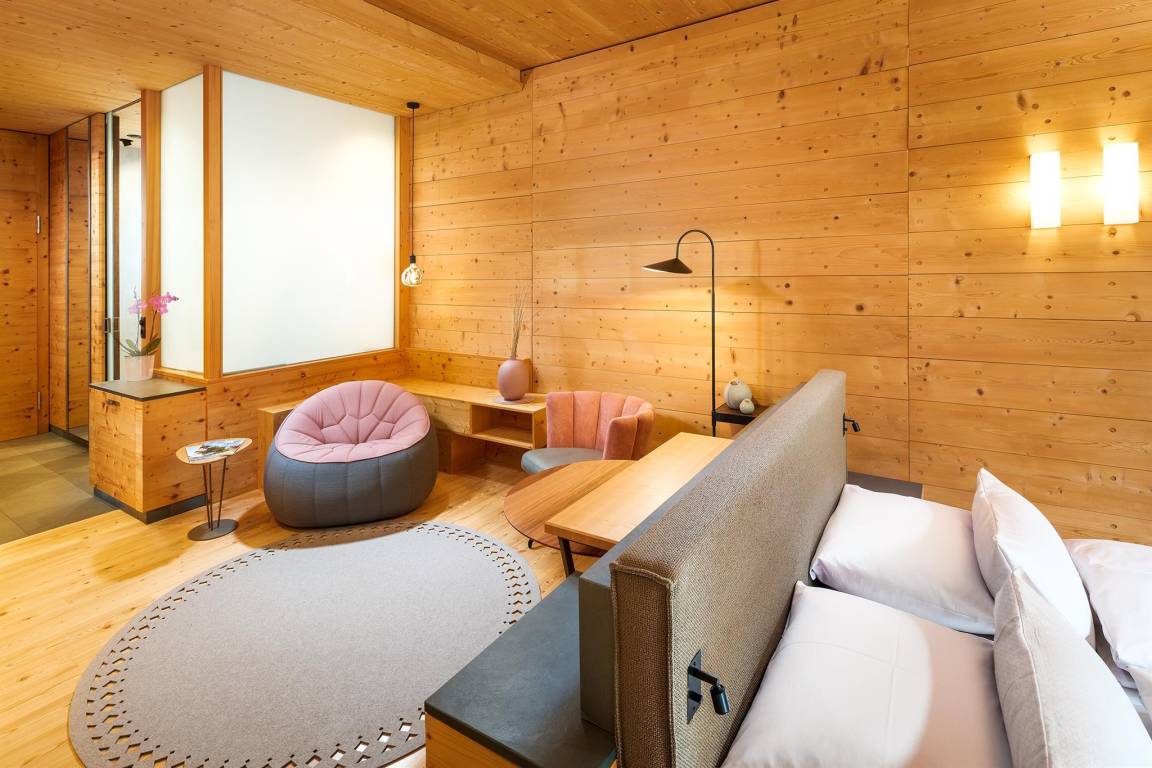 42 M² Hotel ∙ 1 Bedroom ∙ 2 Guests - Längenfeld