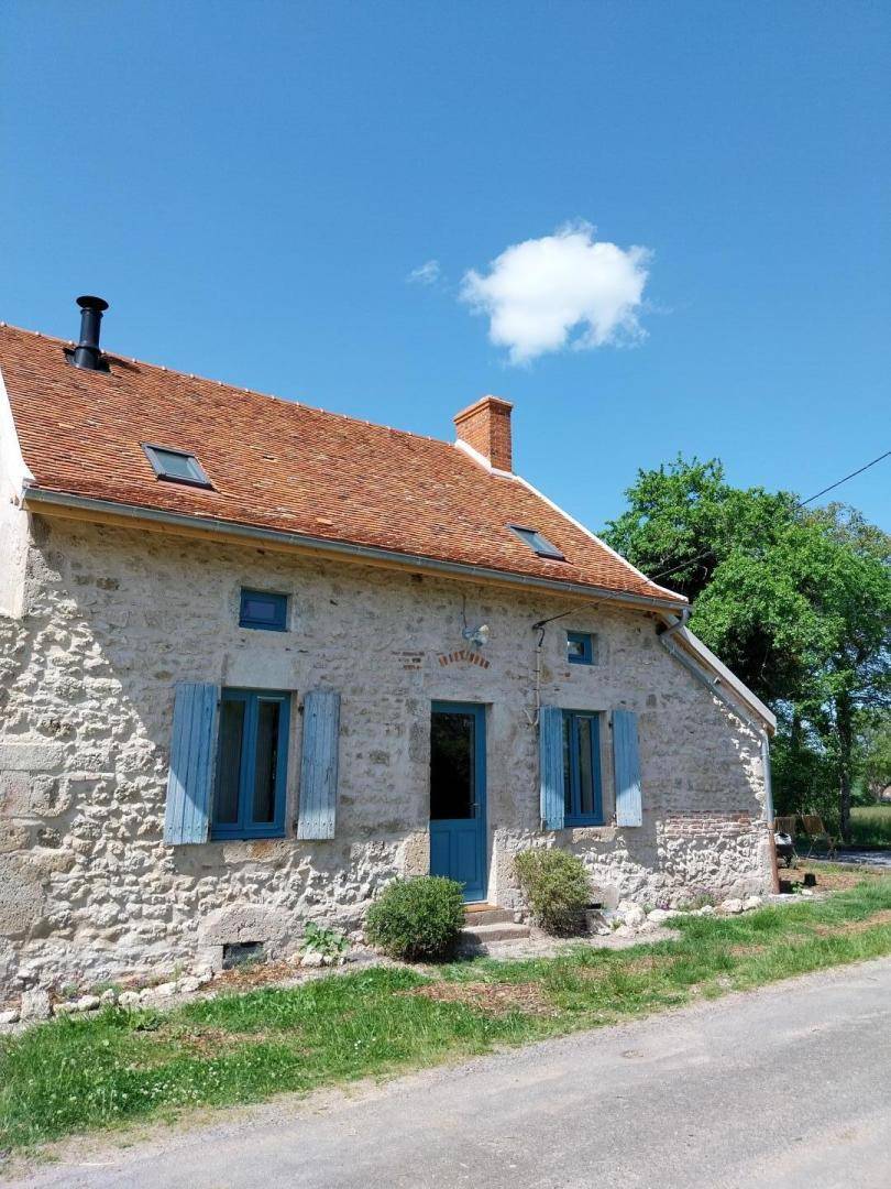 90 M² Gîte ∙ 3 Schlafzimmer ∙ 5 Gäste - Auvergne