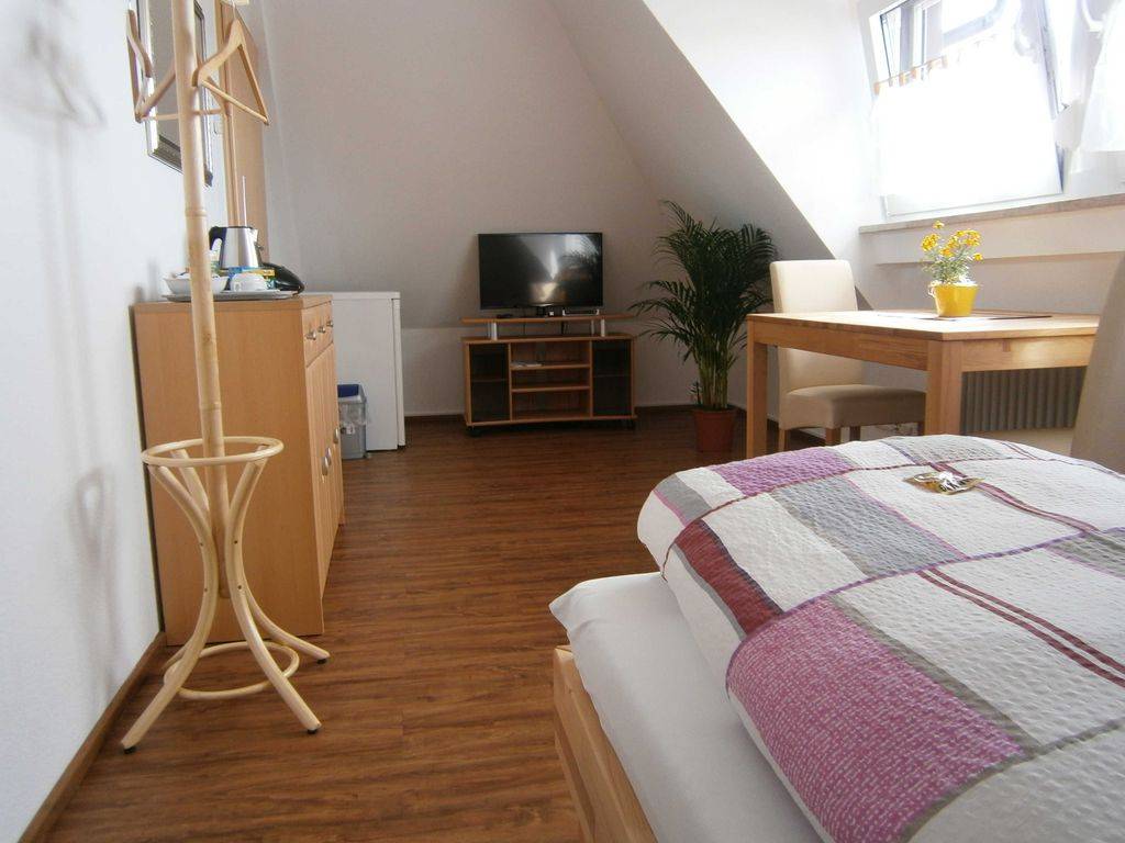 18 M² Apartment ∙ 2 Guests - Rust