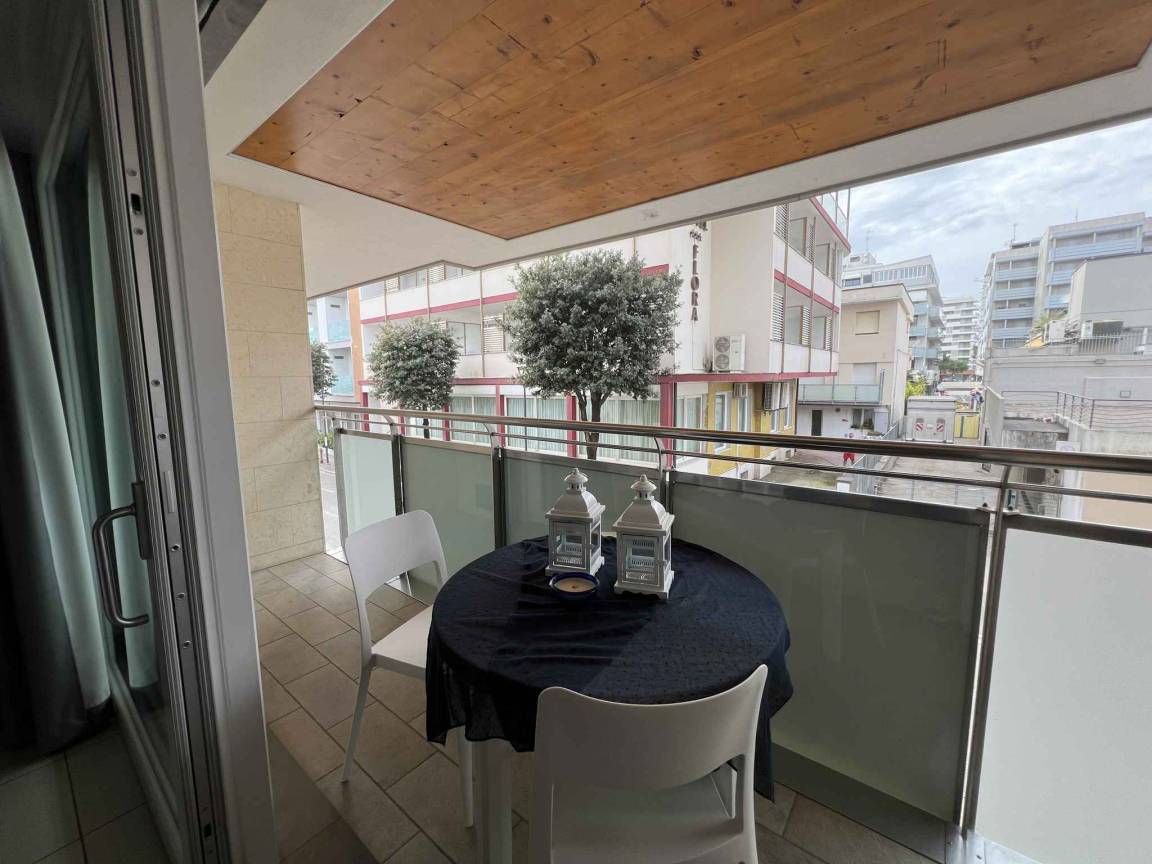 75 M² Ferienwohnung ∙ 2 Schlafzimmer ∙ 8 Gäste - Lignano Pineta