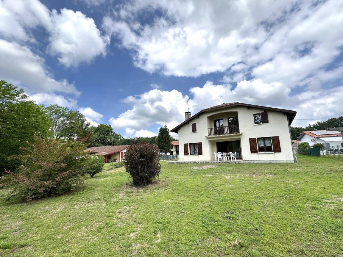 110 M² Gîte ∙ 3 Chambres ∙ 6 Personnes - Castets
