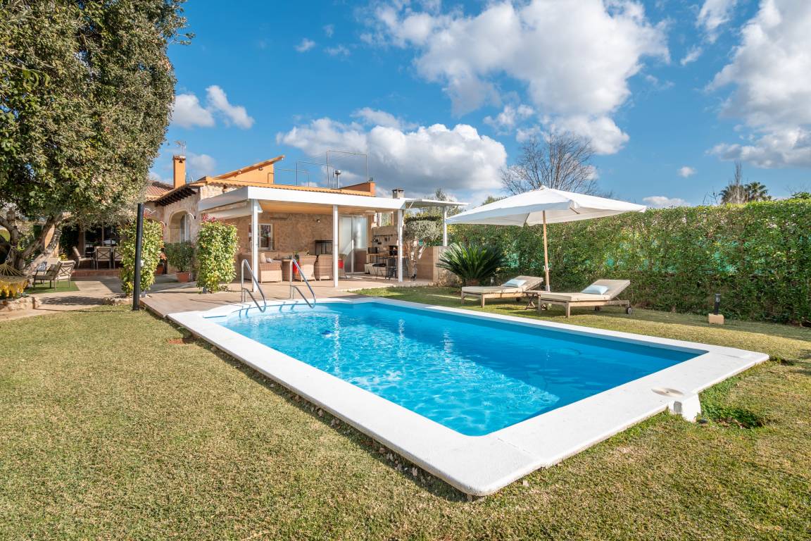 150 M² Ferienhaus ∙ 4 Schlafzimmer ∙ 8 Gäste - Lloseta