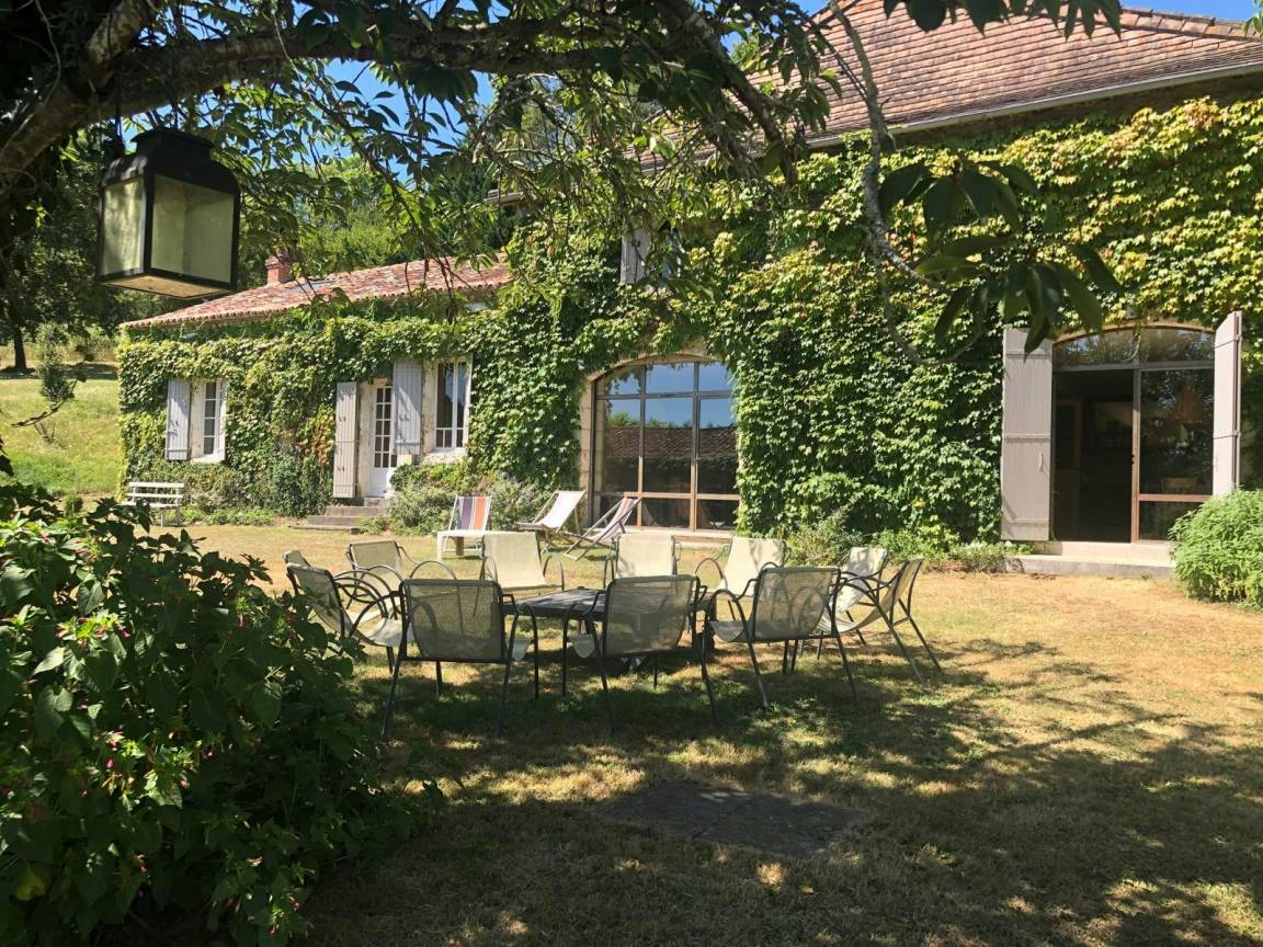 400 M² Maison De Vacances ∙ 6 Chambres ∙ 15 Personnes - Château de Neuvic