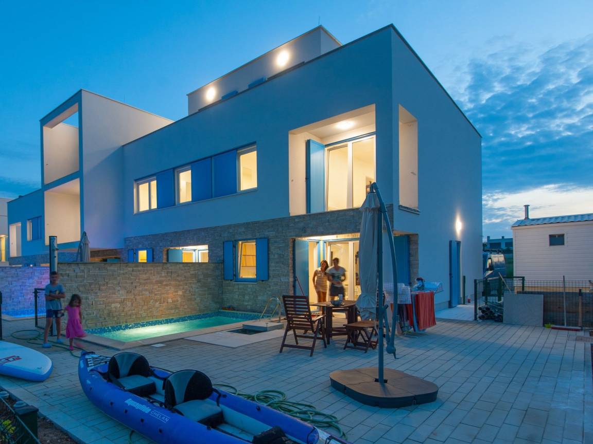 142 M² Ferienhaus ∙ 4 Schlafzimmer ∙ 8 Gäste - Nin