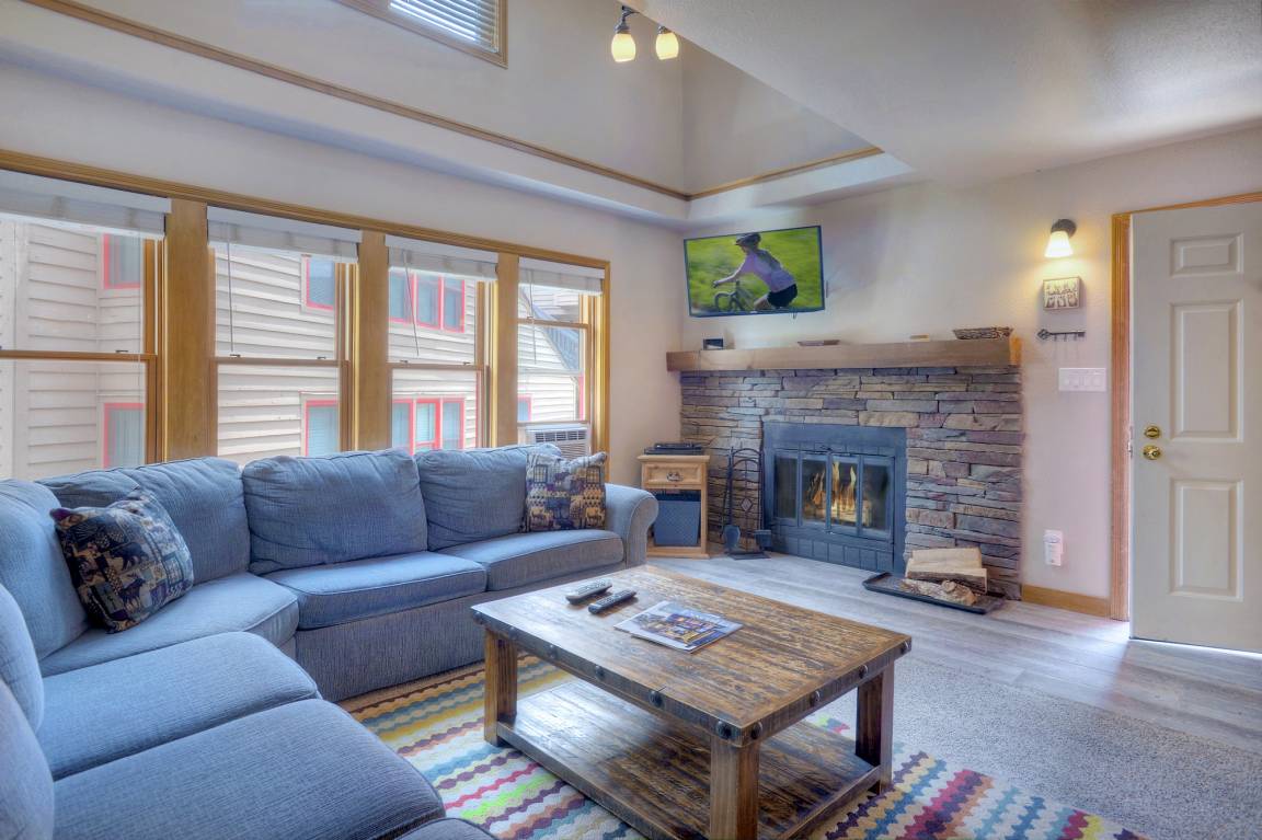 91 M² Condo ∙ 2 Bedrooms ∙ 6 Guests - Durango, CO