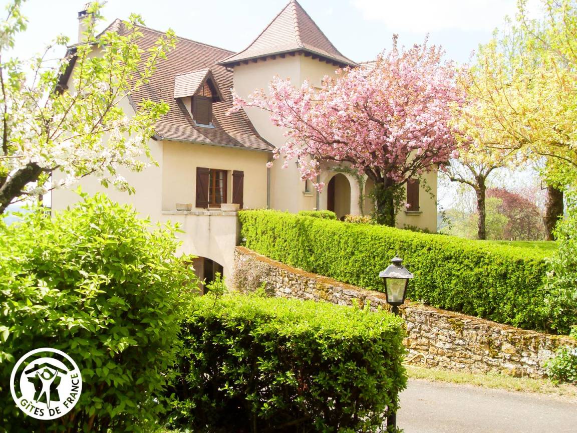 80 M² Gîte ∙ 2 Chambres ∙ 4 Personnes - Lot
