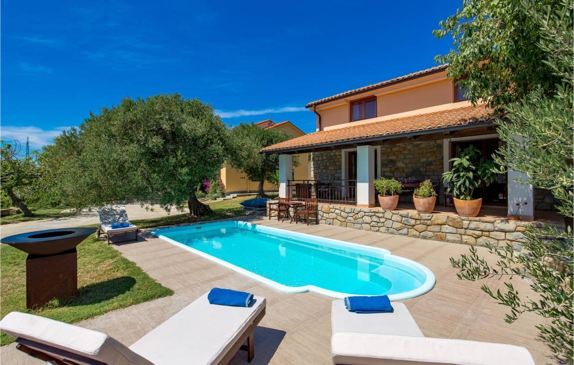 140 M² Maison De Vacances ∙ 3 Chambres ∙ 6 Personnes - Rab
