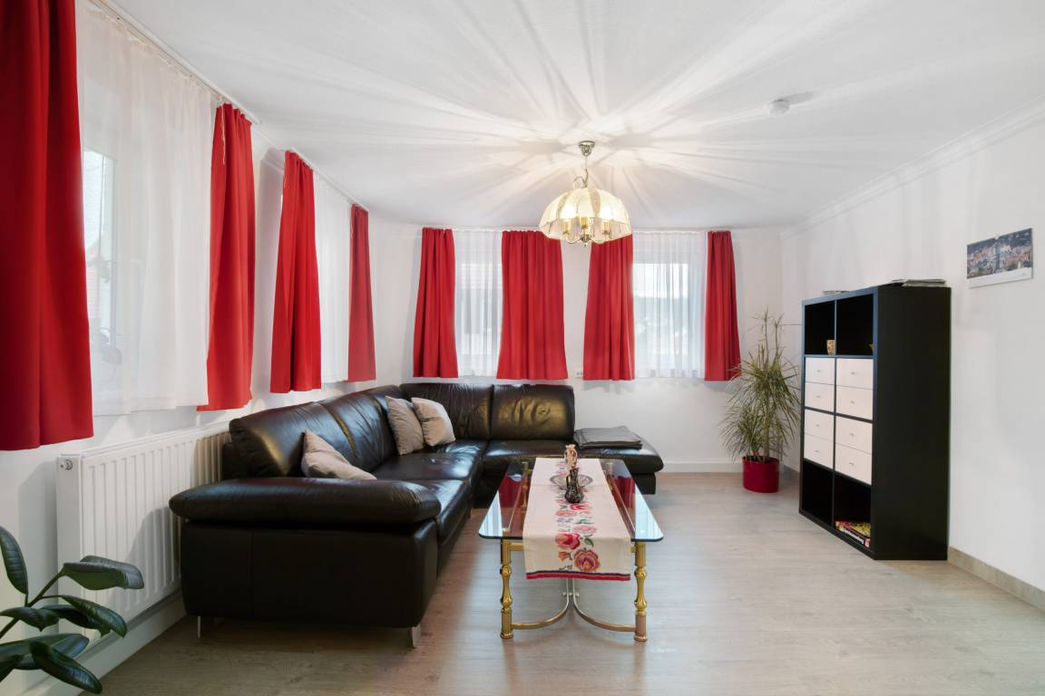 93 M² Ferienhaus ∙ 3 Schlafzimmer ∙ 5 Gäste - Bad Urach