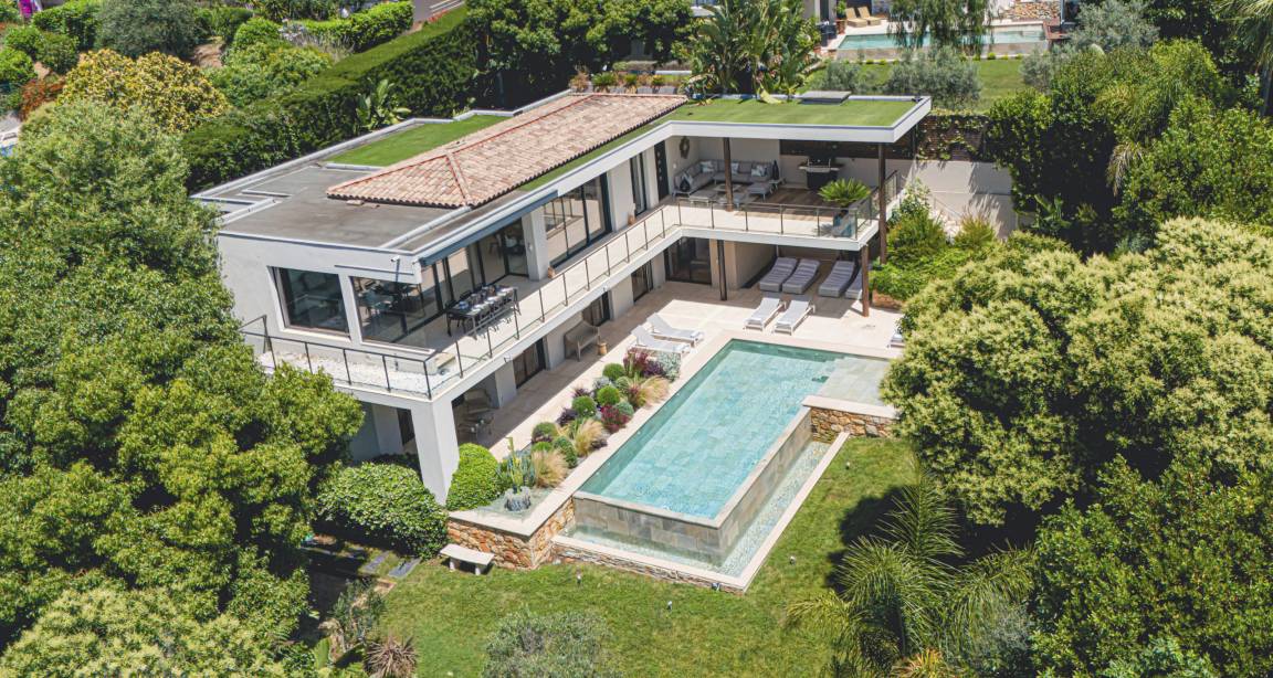 260 M² Villa ∙ 4 Bedrooms ∙ 8 Guests - Valbonne