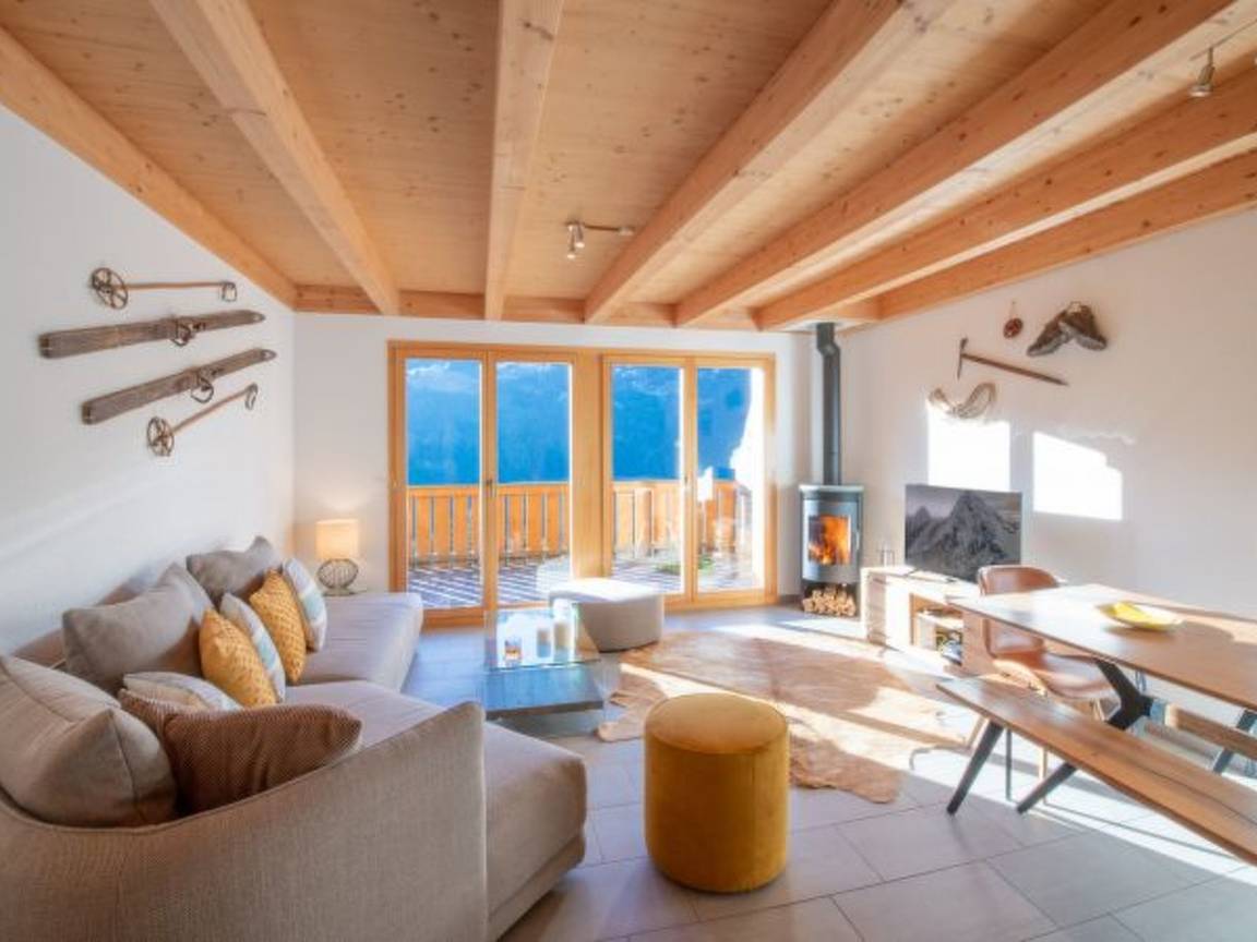 137 M² Talo ∙ 1 Makuuhuone ∙ 8 Vierasta - Mürren