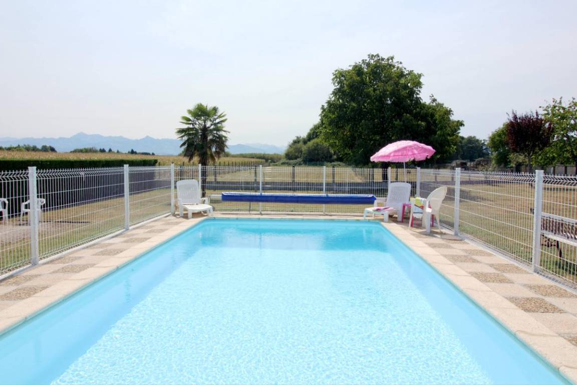 110 M² Gîte ∙ 3 Chambres ∙ 5 Personnes - Tarbes