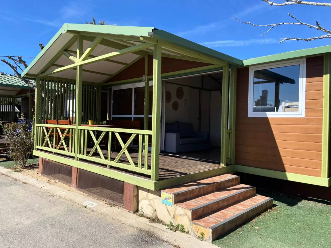 38 M² Mobilheim ∙ 3 Schlafzimmer ∙ 6 Gäste -