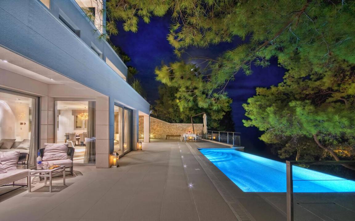 460 M² Villa ∙ 4 Schlafzimmer ∙ 9 Gäste - Baška Voda