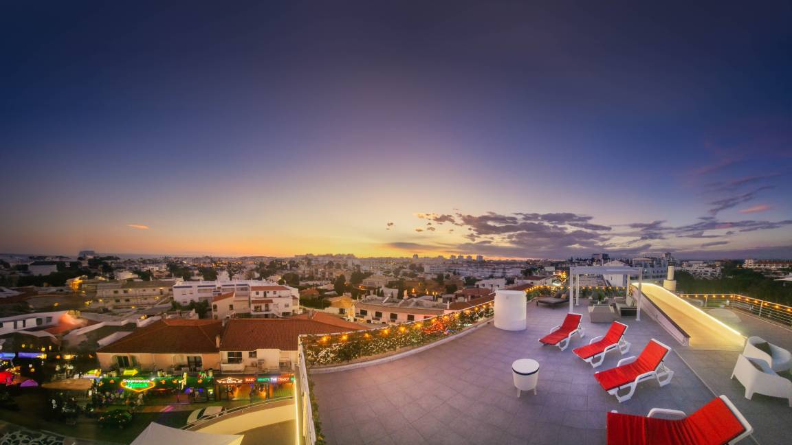 300 M² Apartment ∙ 4 Bedrooms ∙ 14 Guests - Albufeira