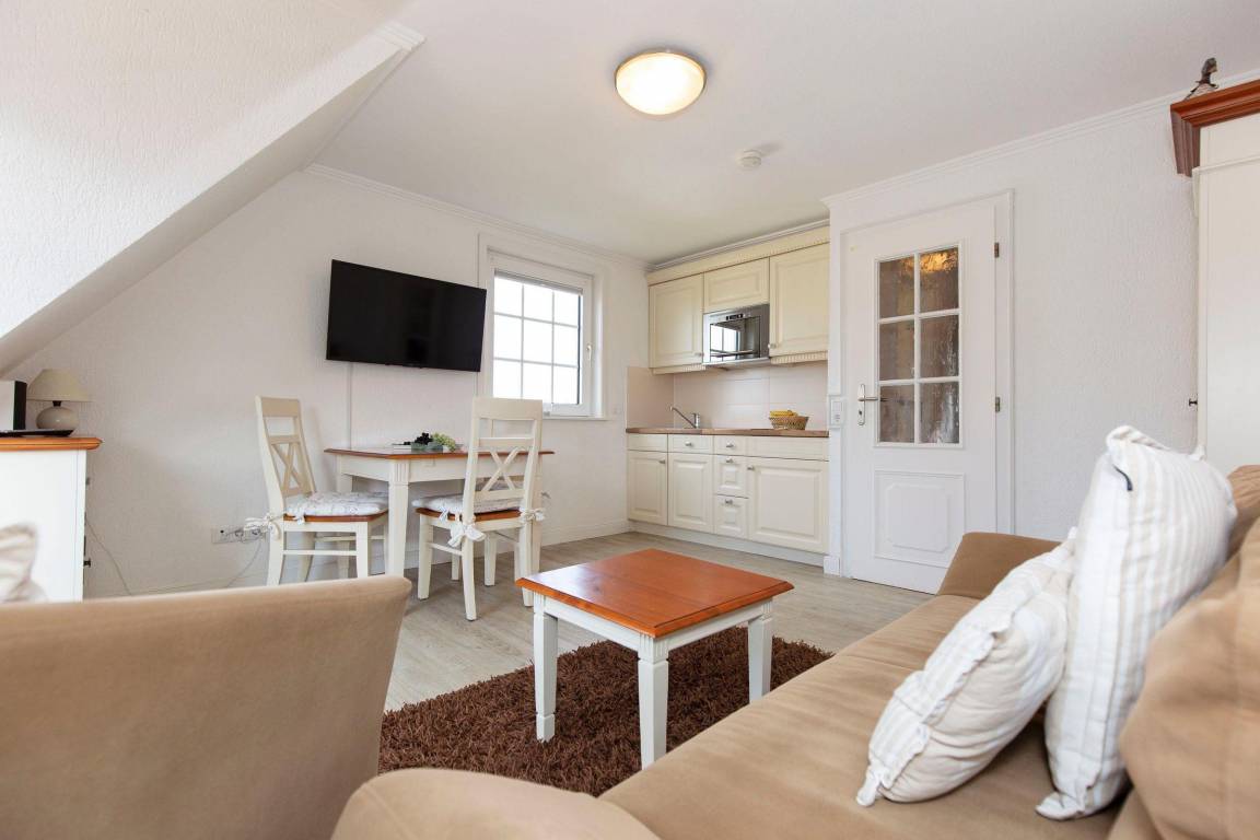 55 M² Apartment ∙ 2 Bedrooms ∙ 3 Guests - Kampen, Germany