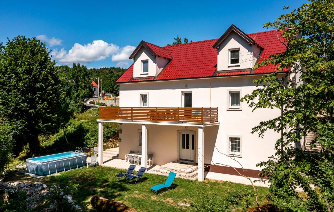 300 M² House ∙ 4 Bedrooms ∙ 9 Guests - Jadranovo