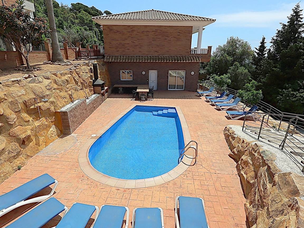 365 M² Villa ∙ 7 Chambres ∙ 16 Personnes - Tossa de Mar