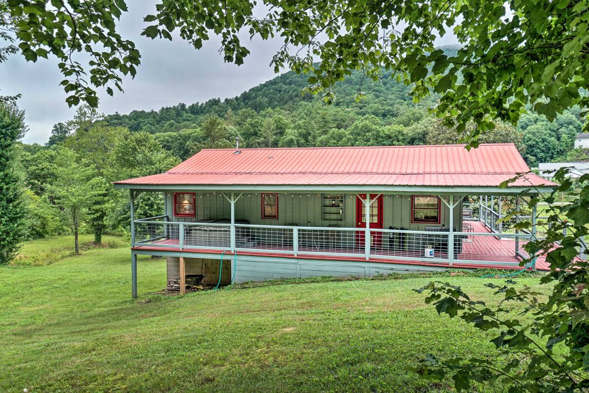 222 M² House ∙ 3 Bedrooms ∙ 9 Guests - Clayton, GA