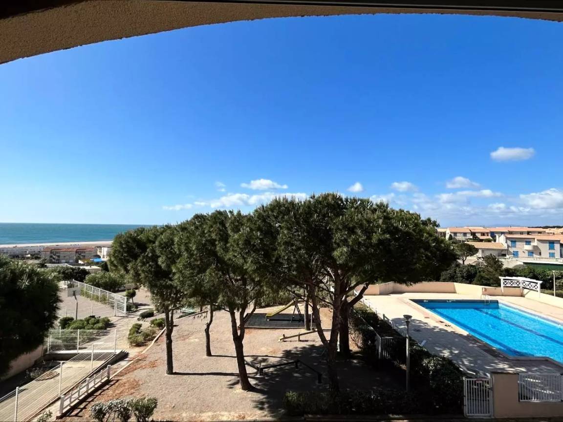 44 M² Apartment ∙ 2 Bedrooms ∙ 6 Guests - Fleury