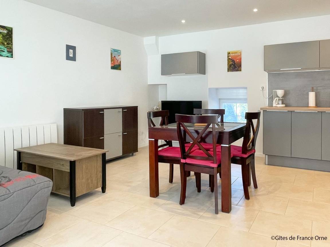 55 M² Casa Rural ∙ 2 Habitaciones ∙ 6 Huéspedes - Orne
