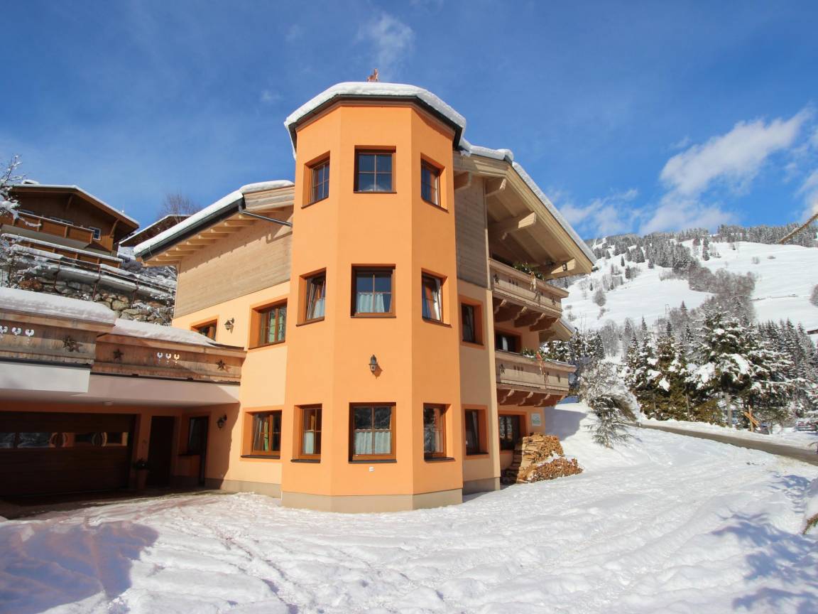 98 M² Ferienhaus ∙ 3 Schlafzimmer ∙ 11 Gäste - Saalbach-Hinterglemm