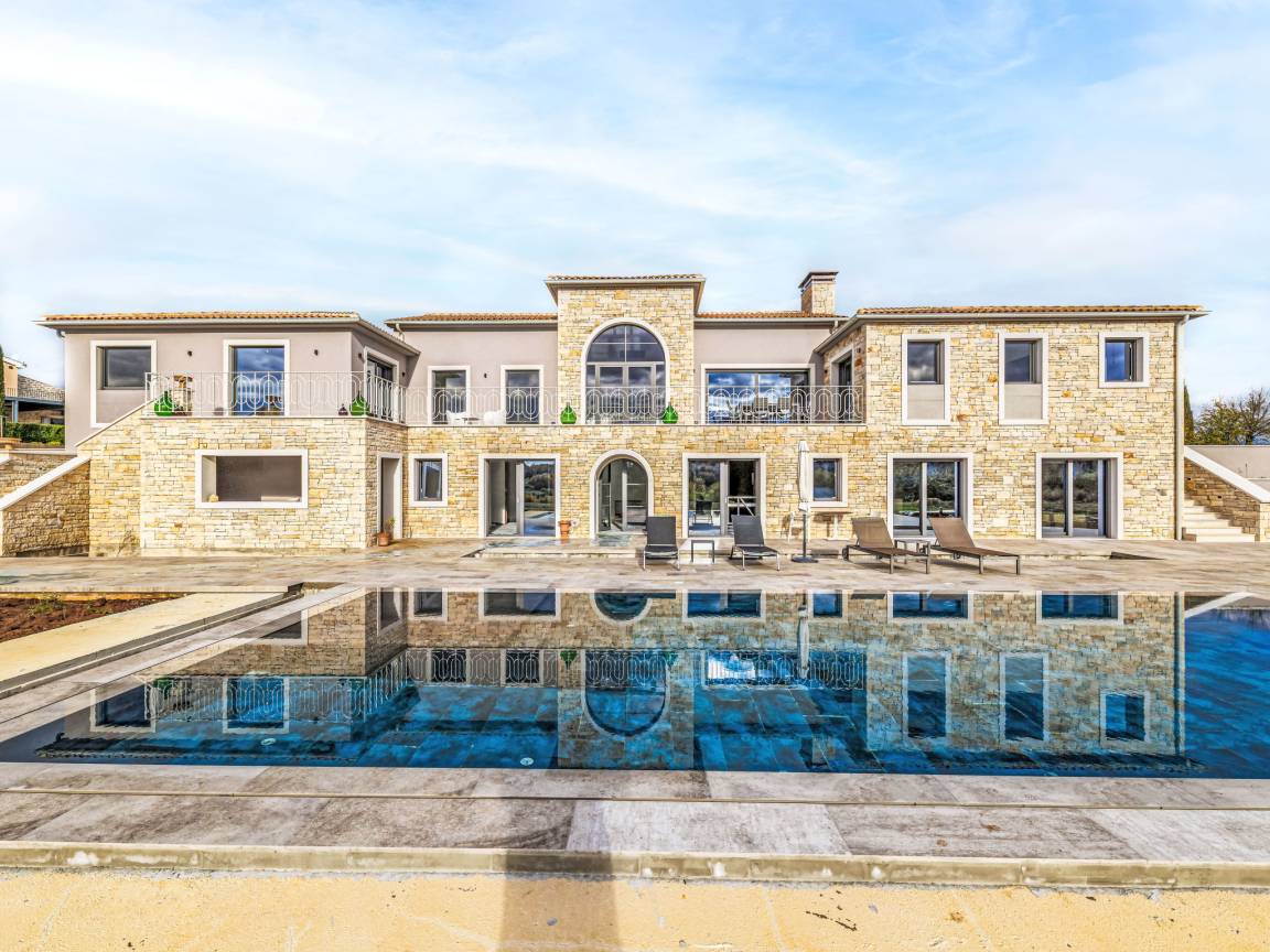 400 M² House ∙ 5 Bedrooms ∙ 10 Guests - Poreč