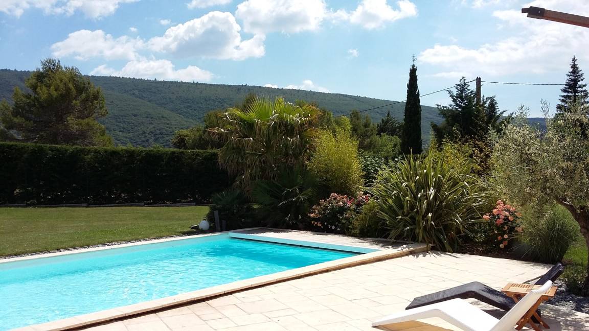 200 M² Villa ∙ 4 Bedrooms ∙ 8 Guests - Luberon