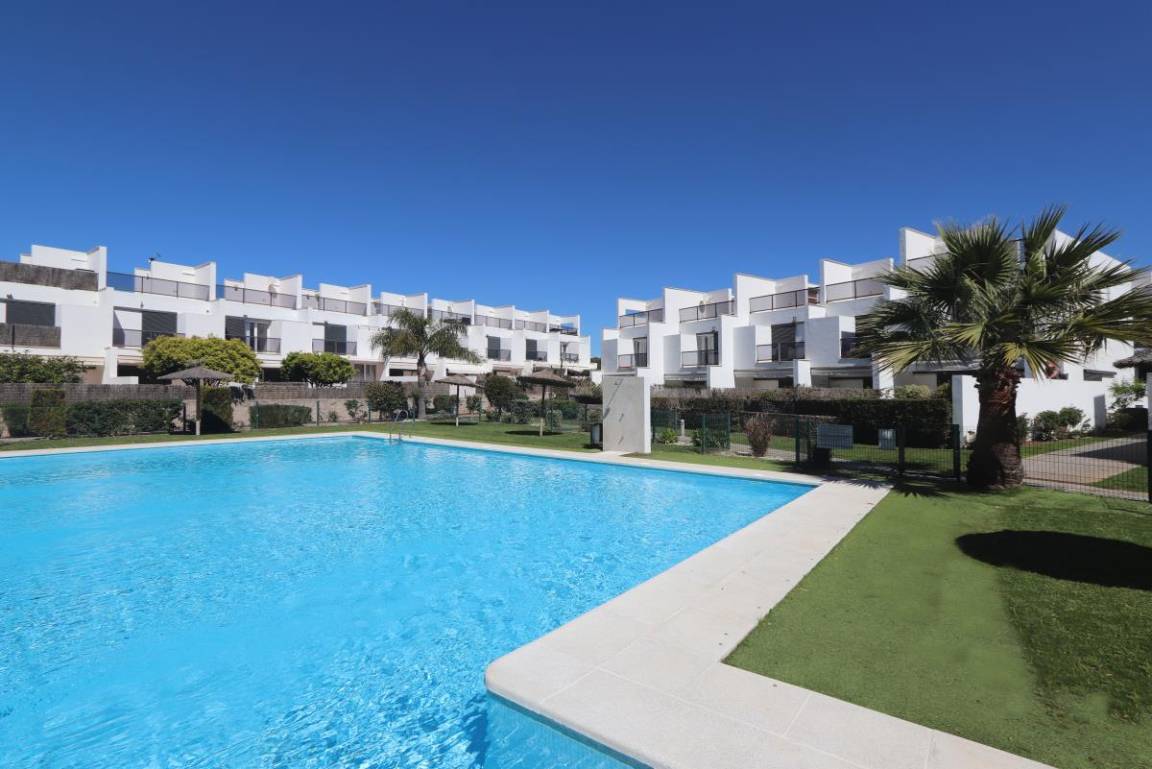 110 M² Casa ∙ 3 Habitaciones ∙ 5 Huéspedes - Conil de la Frontera
