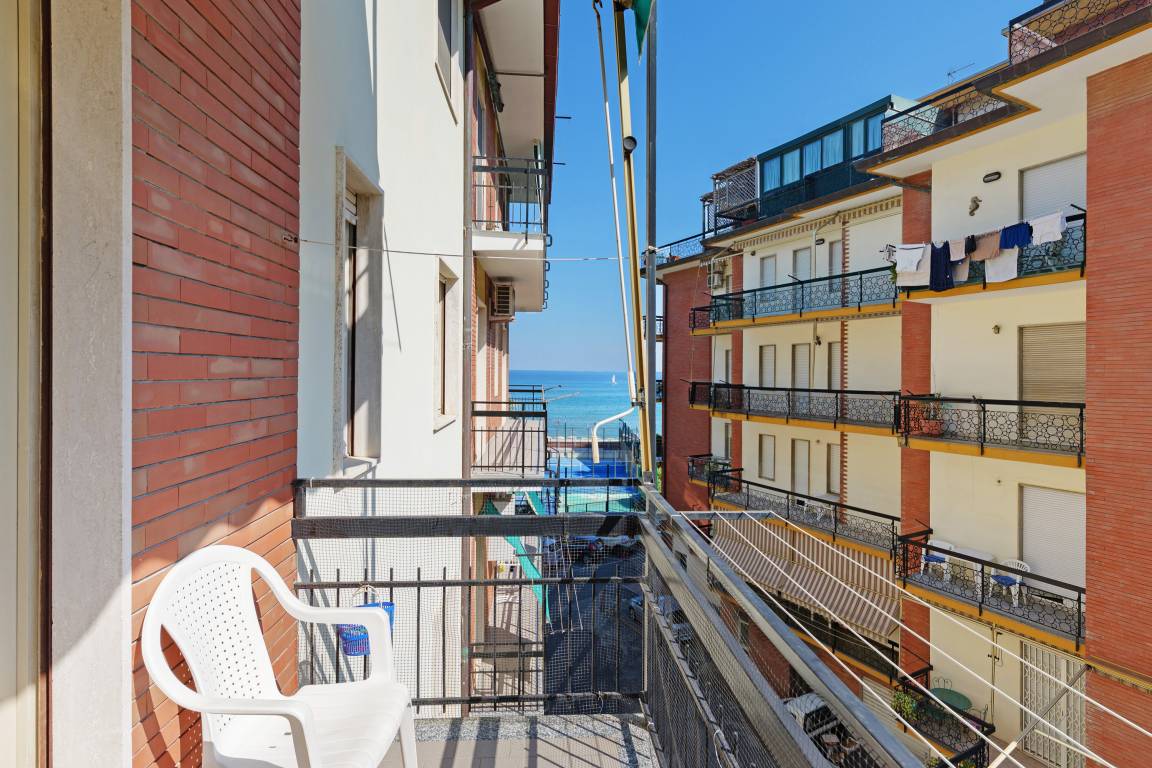 50 M² Appartamento ∙ 1 Camera Da Letto ∙ 4 Ospiti - Alassio