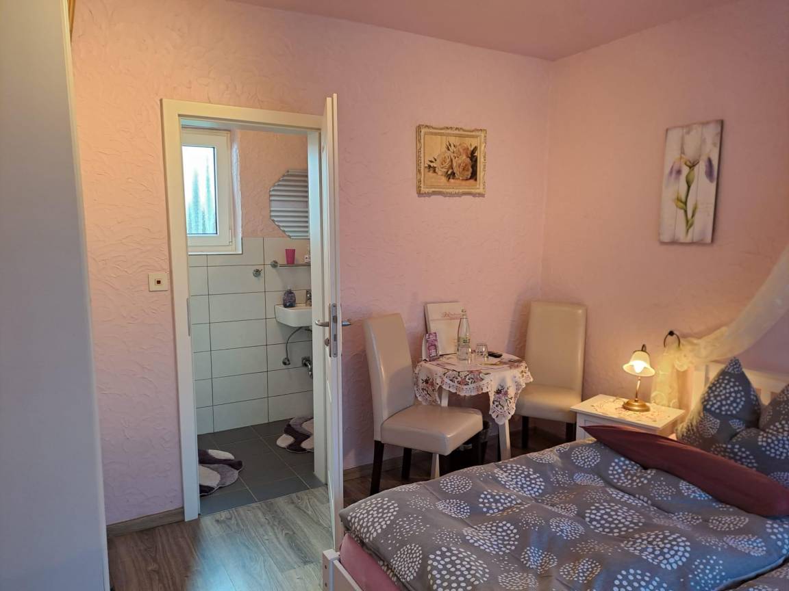 14 M² Hotel ∙ 1 Bedroom ∙ 2 Guests - Behringen