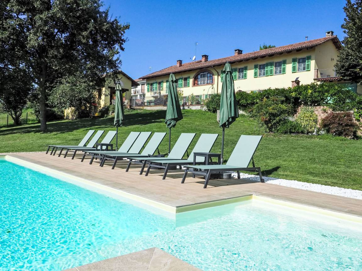 480 M² House ∙ 8 Bedrooms ∙ 18 Guests - Asti