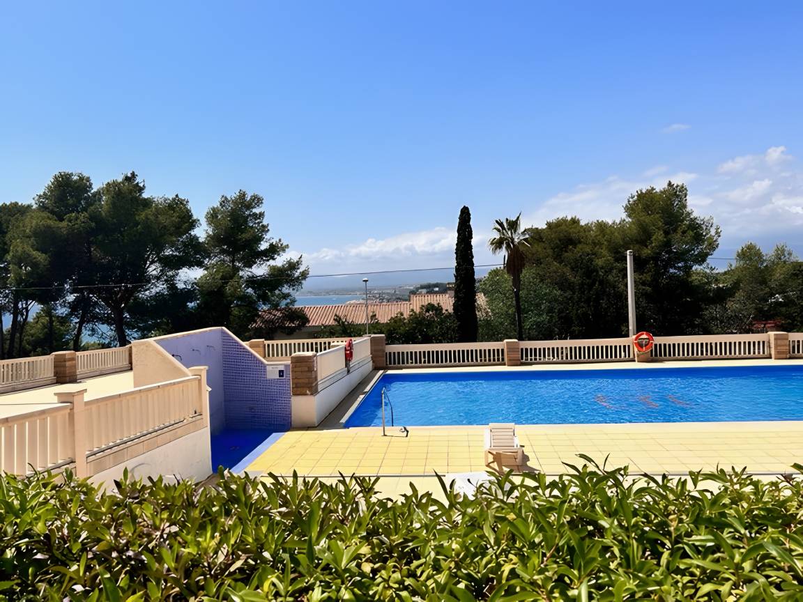 45 M² Apartamento ∙ 1 Habitación ∙ 4 Huéspedes - Tarragona