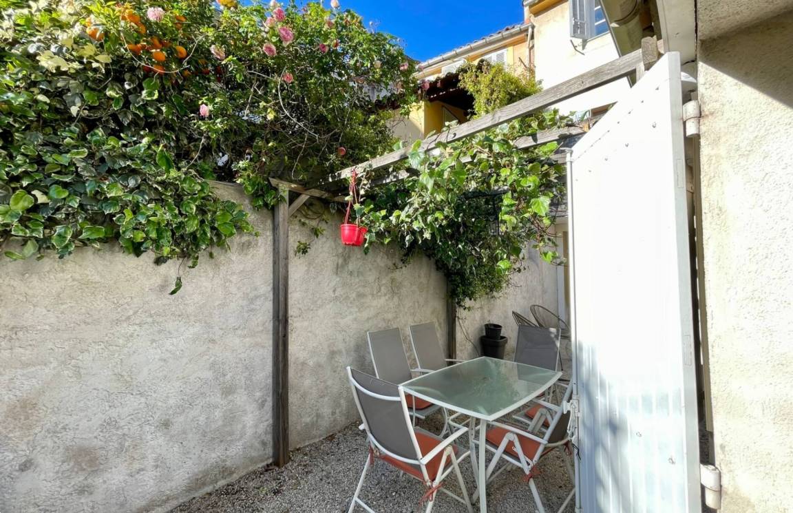 52 M² Appartamento Vacanza ∙ 1 Camera Da Letto ∙ 6 Ospiti - Venelles
