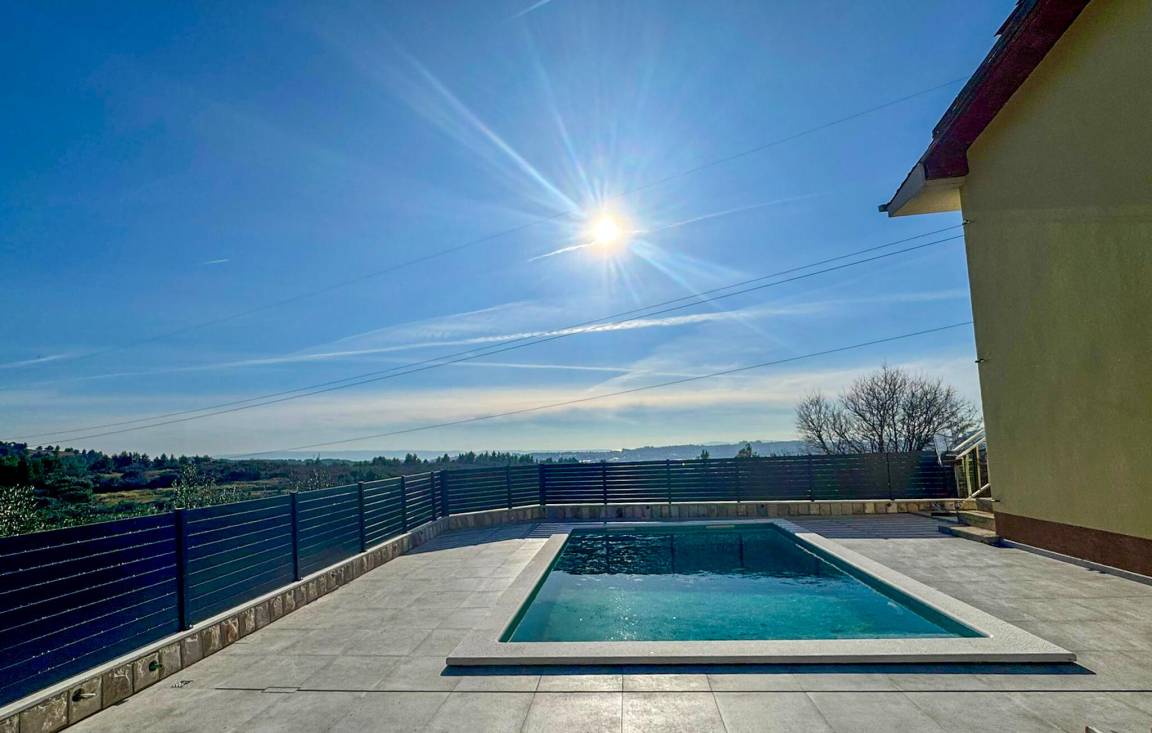 250 M² Maison De Vacances ∙ 4 Chambres ∙ 8 Personnes - Split