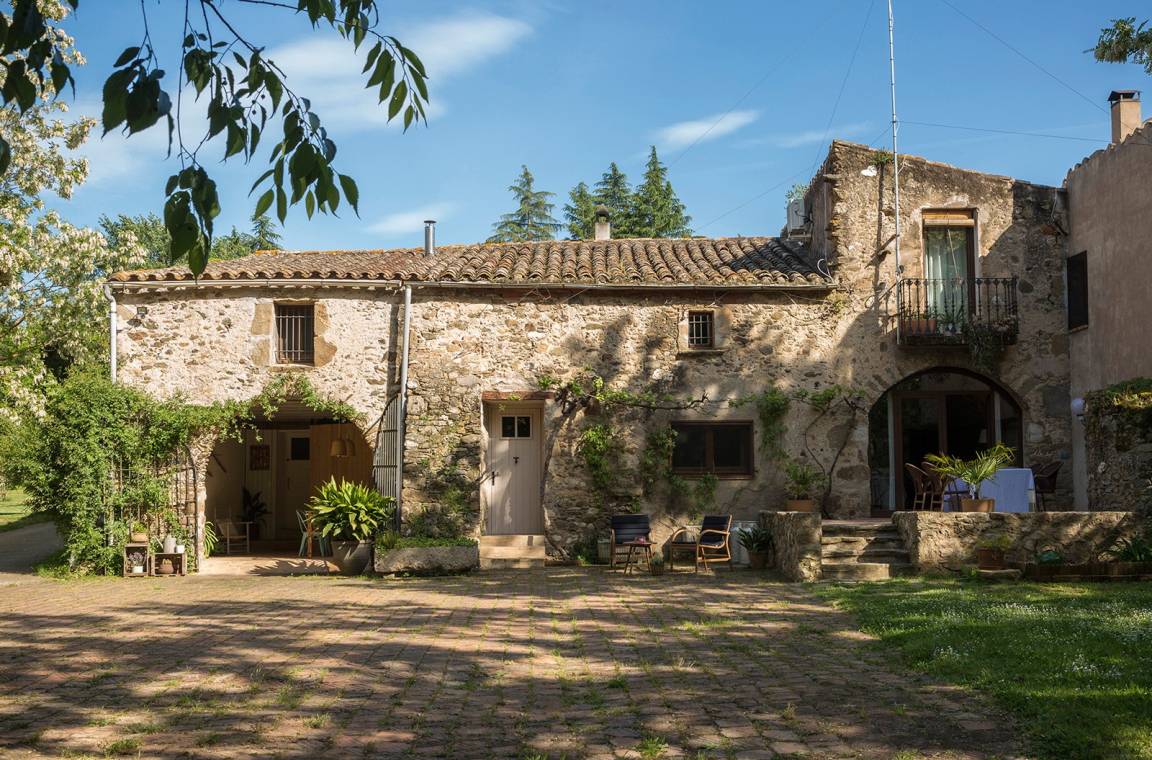 75 M² Casa ∙ 2 Habitaciones ∙ 4 Huéspedes - Gerona, España
